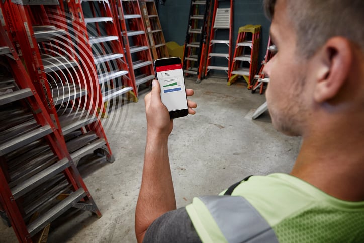 Buyer’s Guide: Bluetooth Tracking Tag vs Asset ID Tag vs TICK™