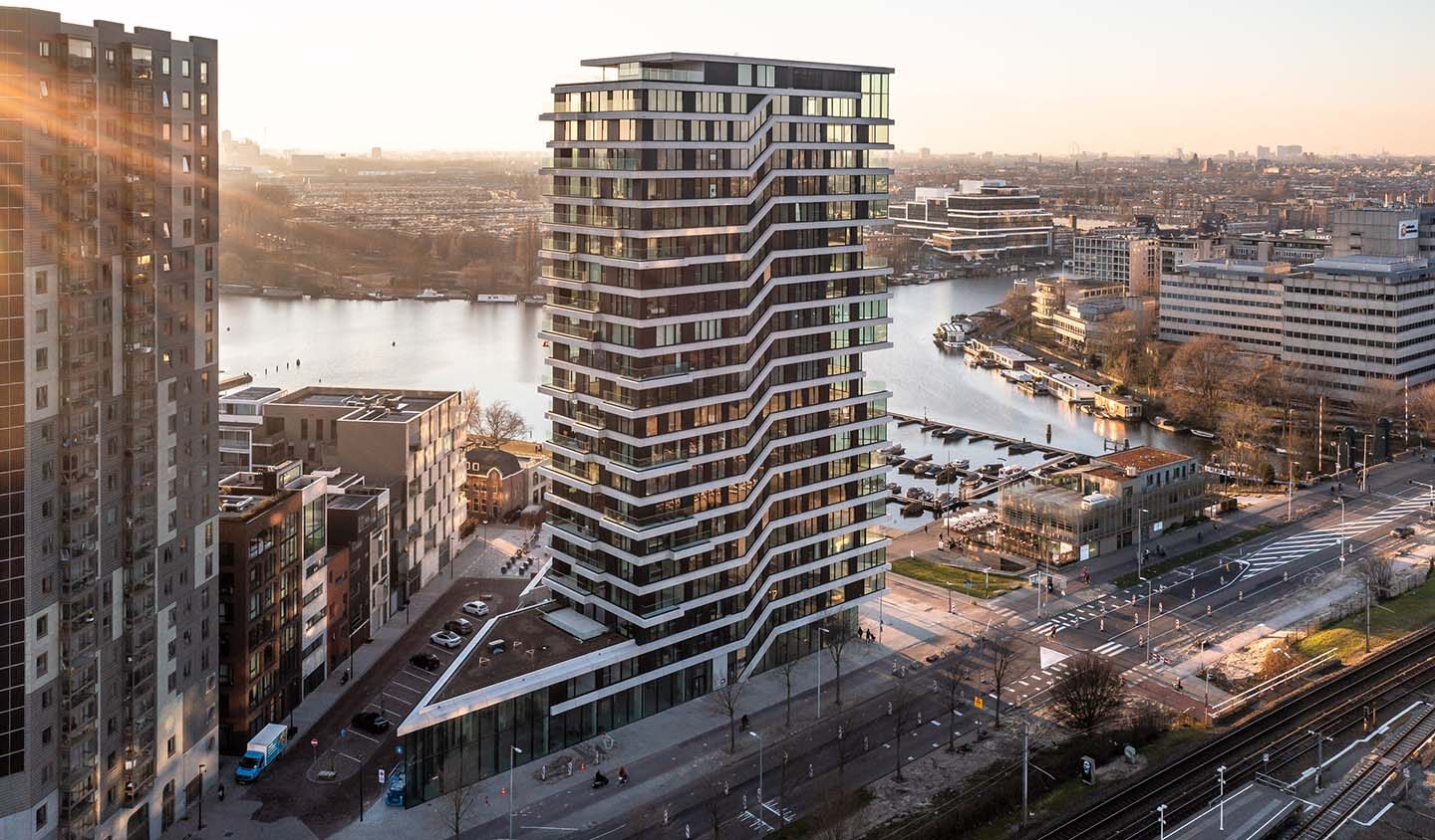 Building Green: 5 Examples of Green Buildings